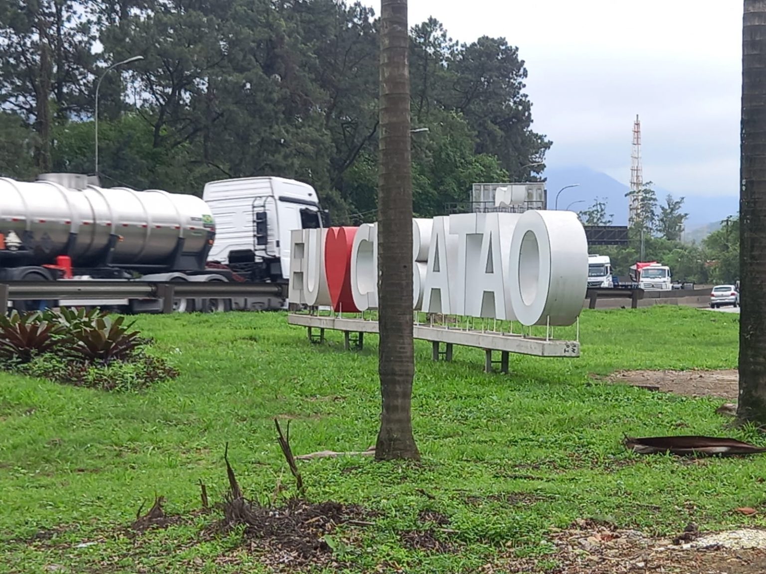 O futebol em Cubatão e o Estádio Roberto Dick – As Mil Camisas